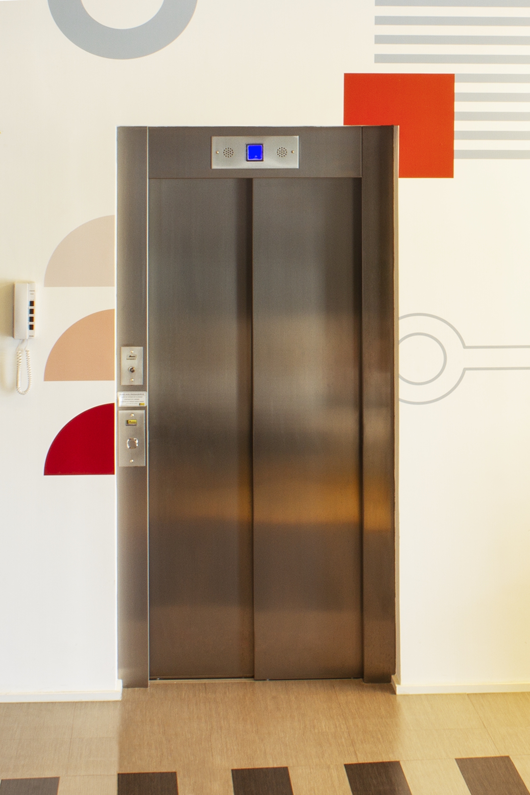 Elevadores Comerciais - Basic Elevadores