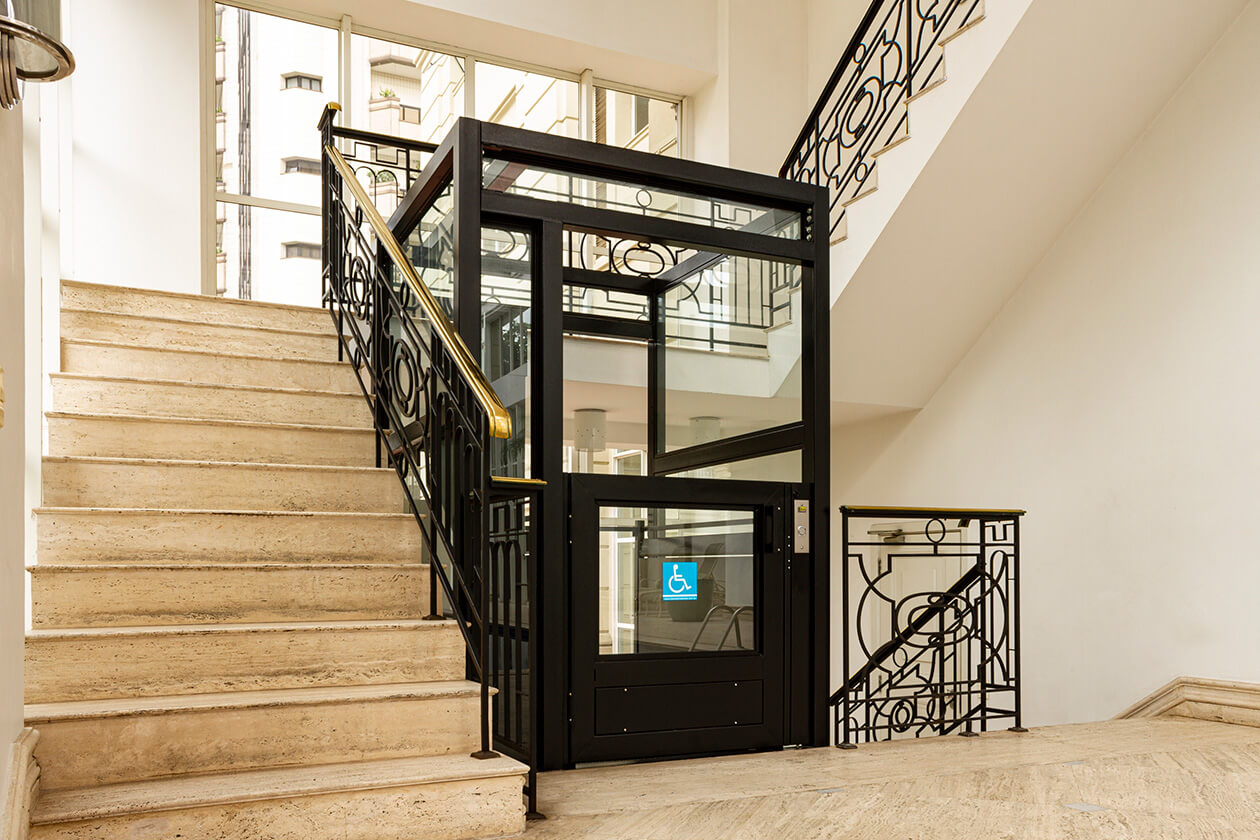 Plataforma de Acessibilidade - Basic Elevadores